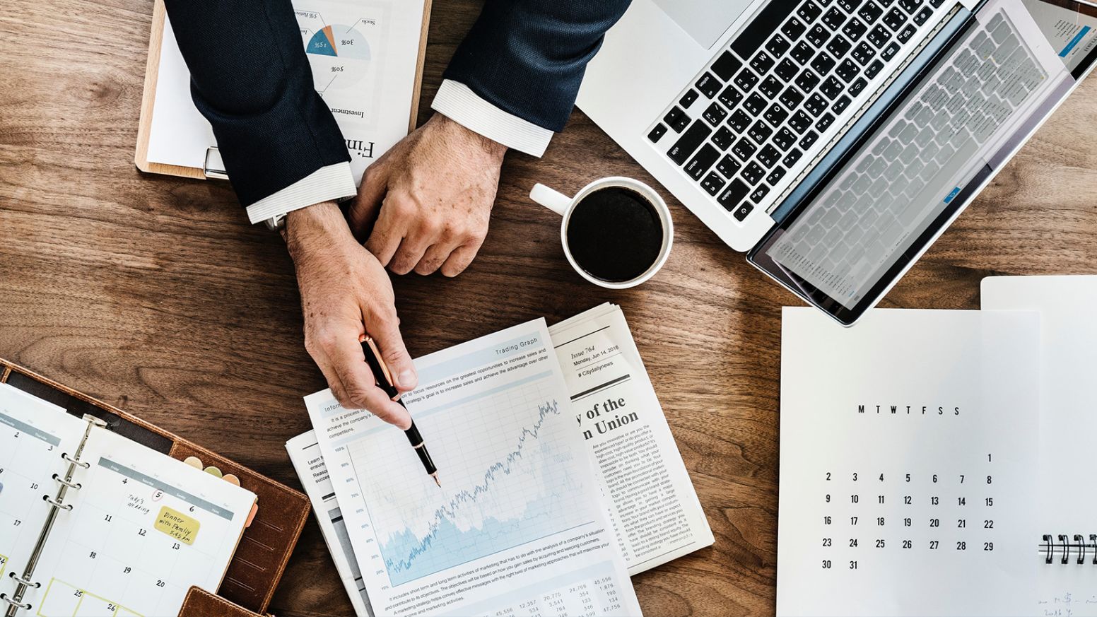 How a Master of Finance compares to the Master of Accounting